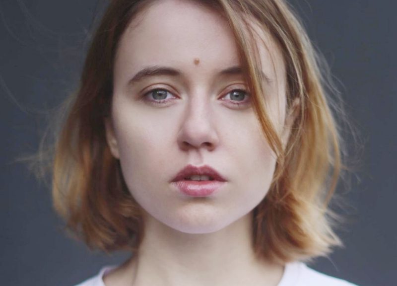 Anna Ador Biography: Age, Movie, Family, Web Series, Farzi & More